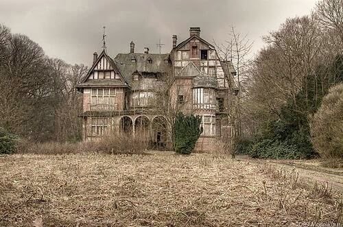 THE GRØNMARK BLOG: Disturbing photos - prepare to be spooked