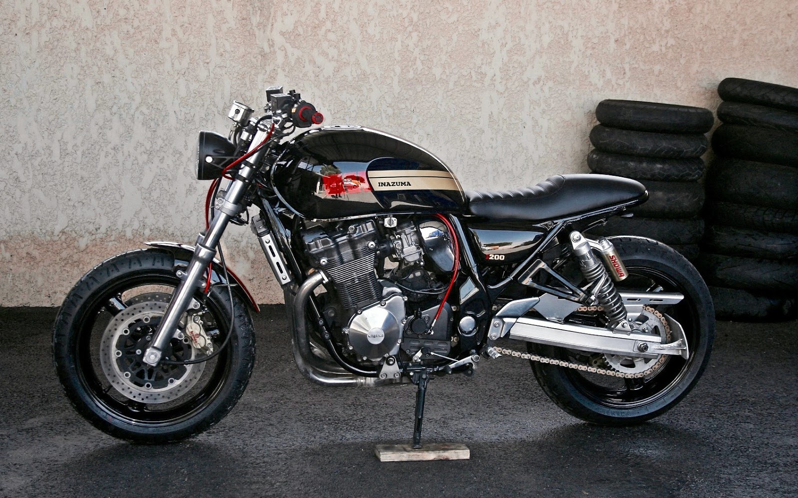 Taverne Inazuma - Inazuma café racer