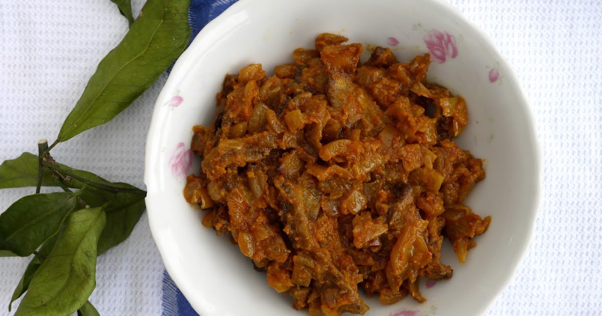 This Muslim Girl Bakes: Bitter Gourd Curry - Karela Masala.