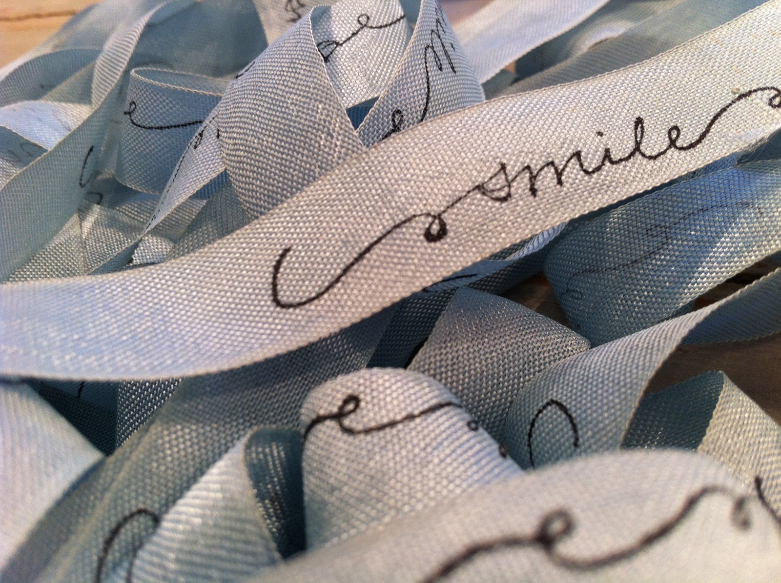 You Could Make That: VINTAGE PRINTED RIBBON TUTORIAL AND A GIVEAWAY!