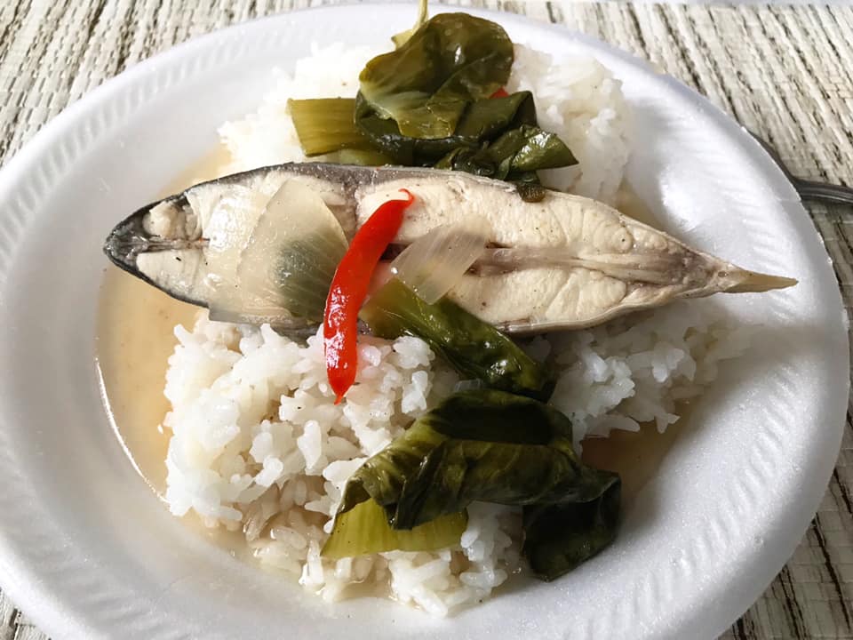 Sinigang na Isda (Sinigang na Pompano)