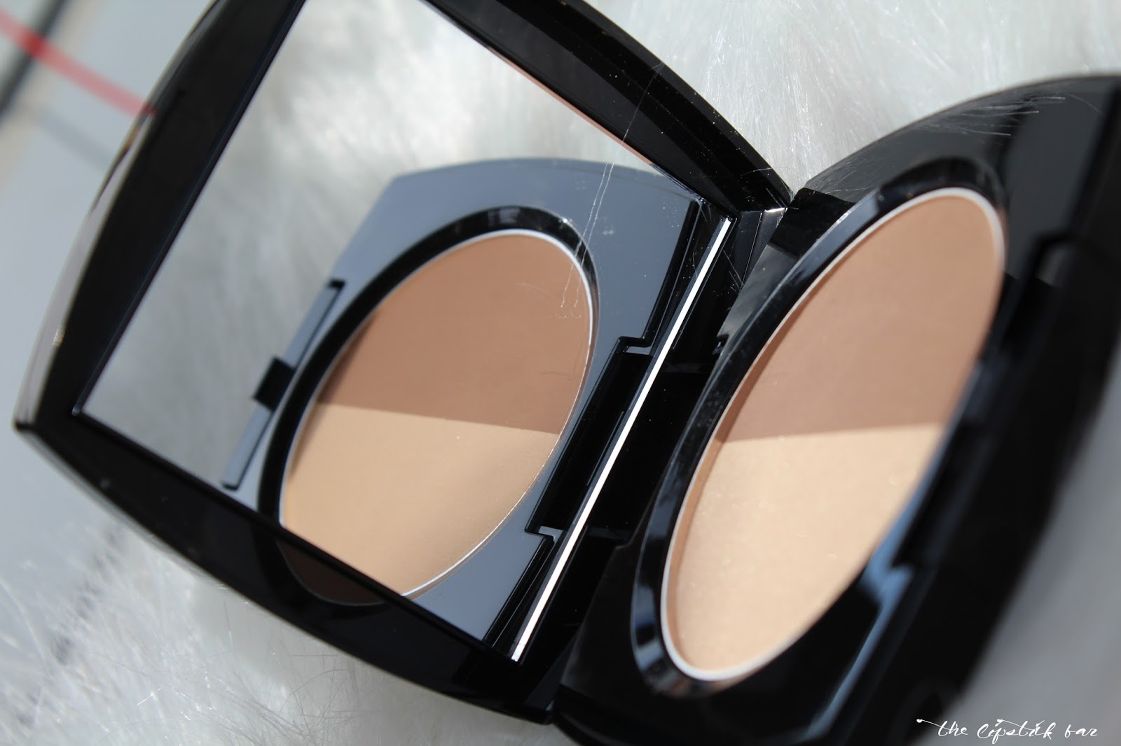 AVON CONTOUR DUO - The Lipstick Bar