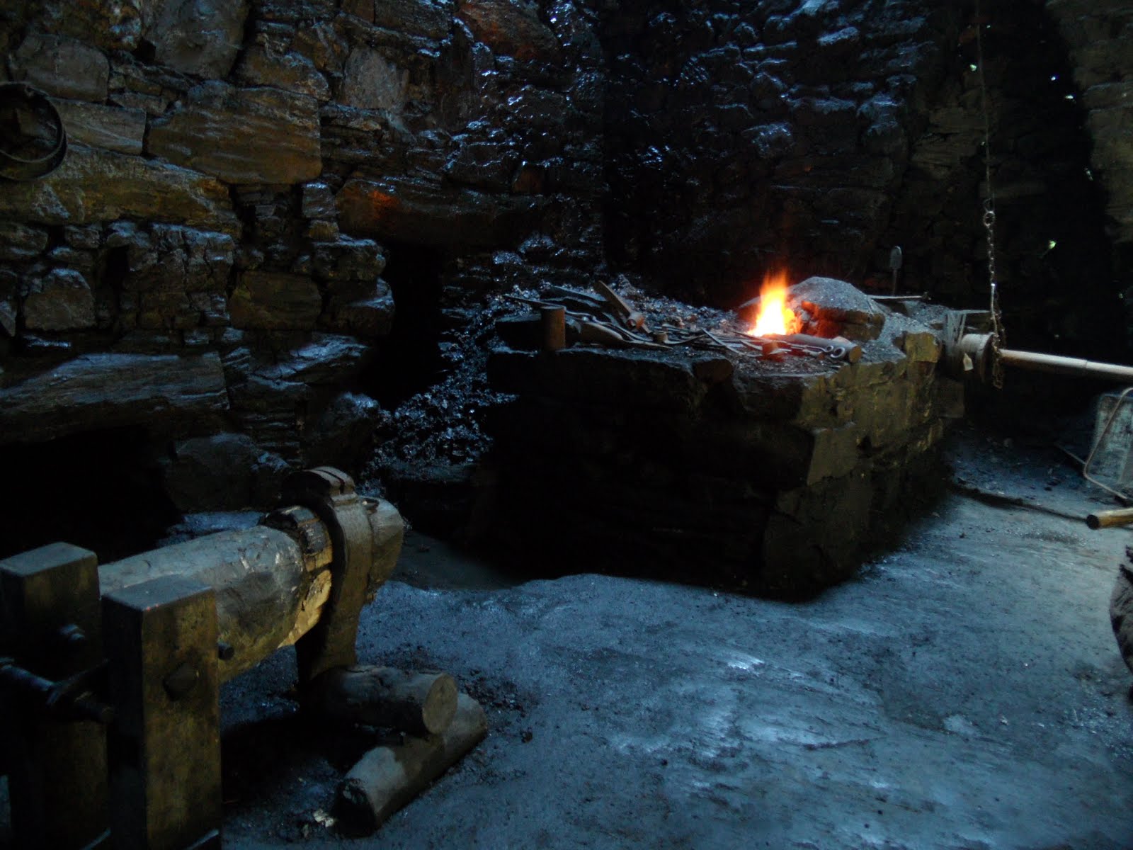 Día 2: Pueblos del Camino, una fragua medieval y una iglesia mozárabe ...