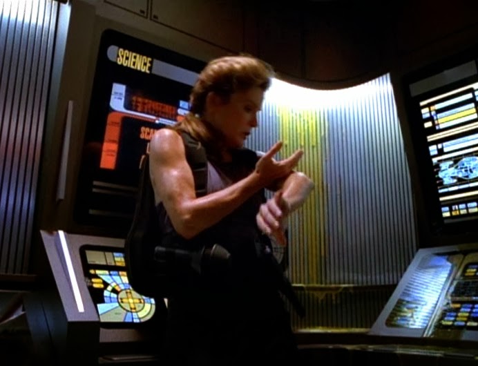 My Year Of Star Trek: Voyager: Macrocosm