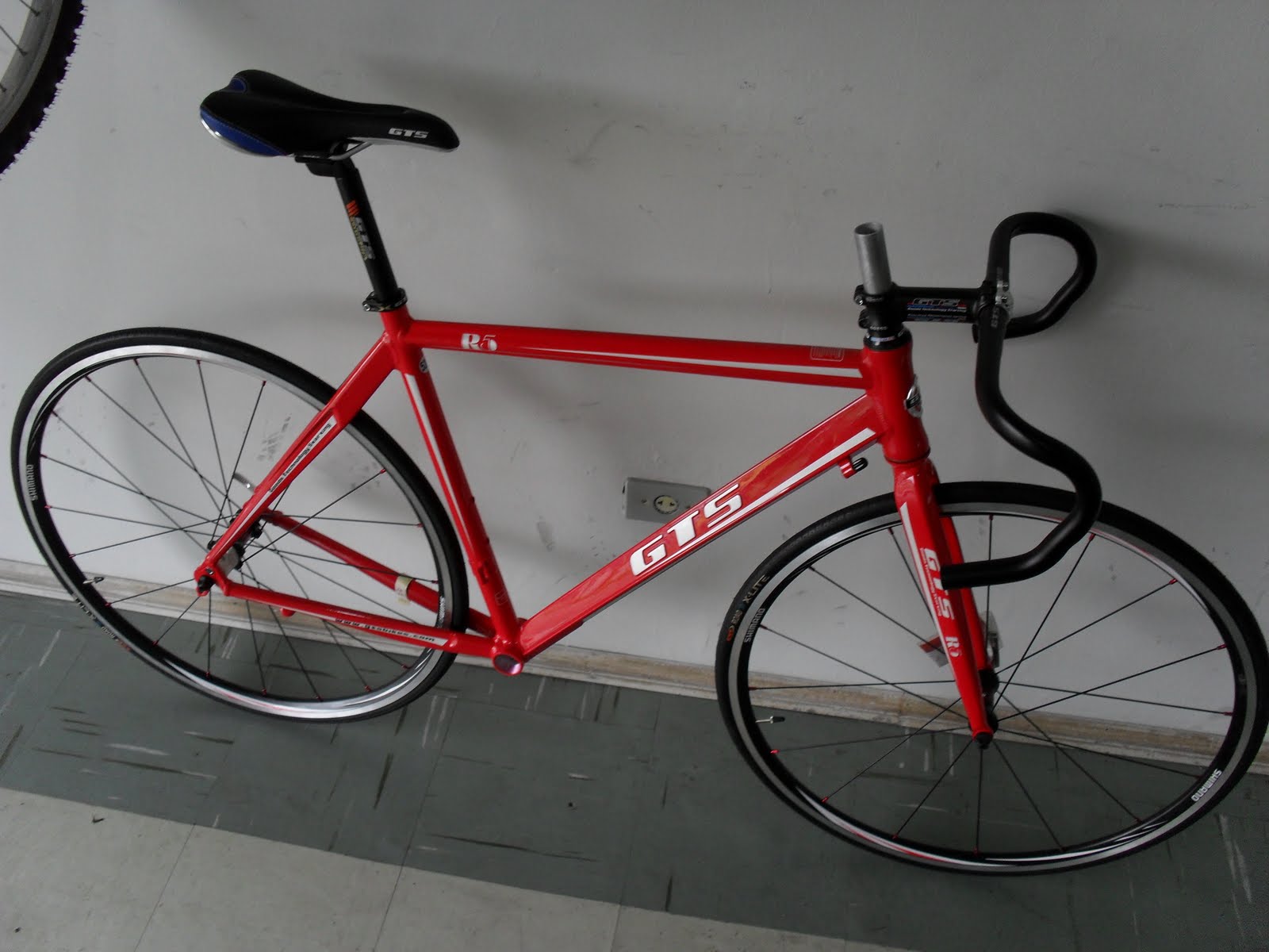 WORLD CICLES: BIKES/Peças SPEED e TT