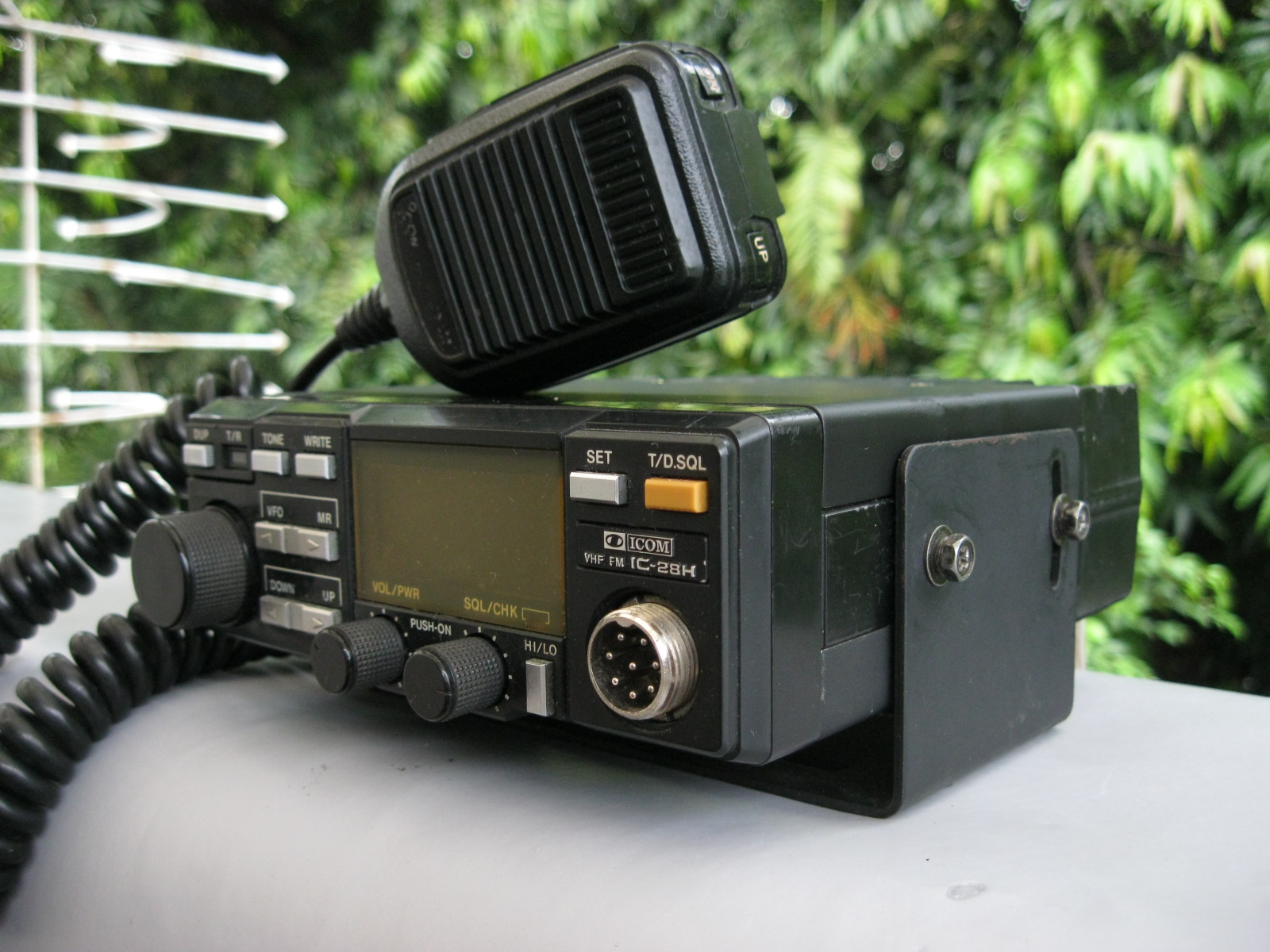 dbest-radio: icom IC-28H terjual