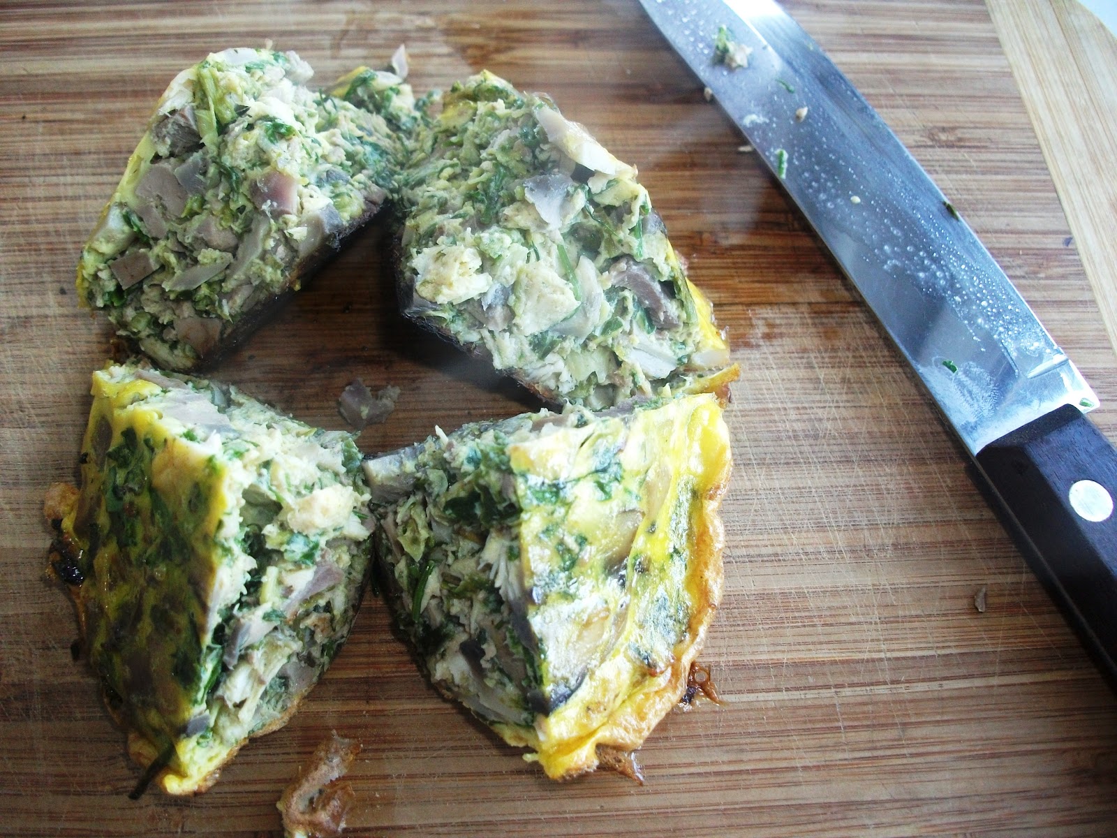 Drob de pui cu ciuperci si foarte multa verdeata