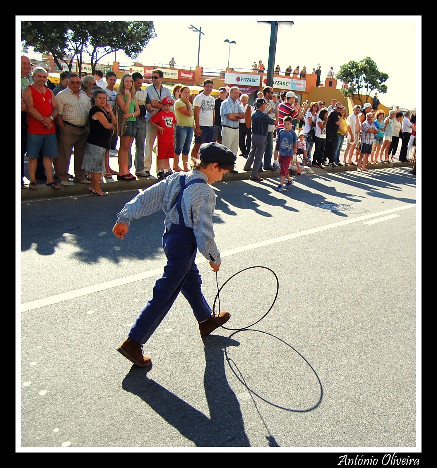 Imagens eternas: A roda ( arco com gancheta)