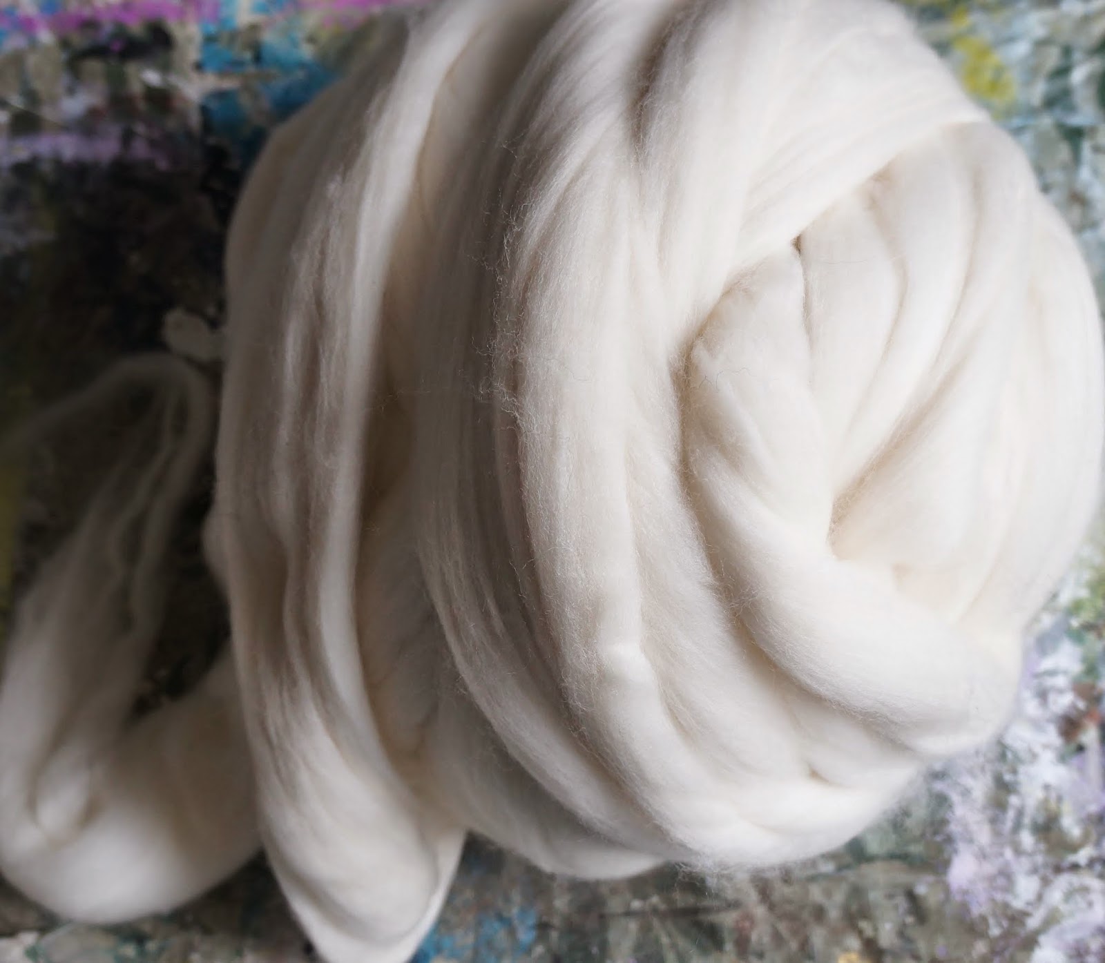 Ginger Wilson: Dyeing wool with food coloring