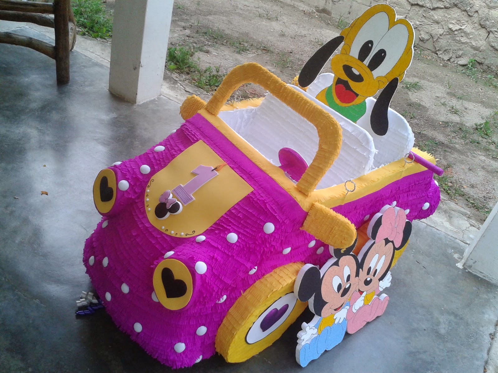 ENCARGOS Y PRESUPUESTOS: