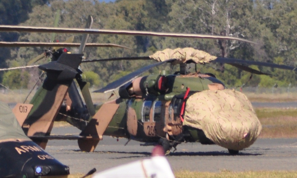 Central Queensland Plane Spotting: Australian Army Sikorsky Blackhawk ...