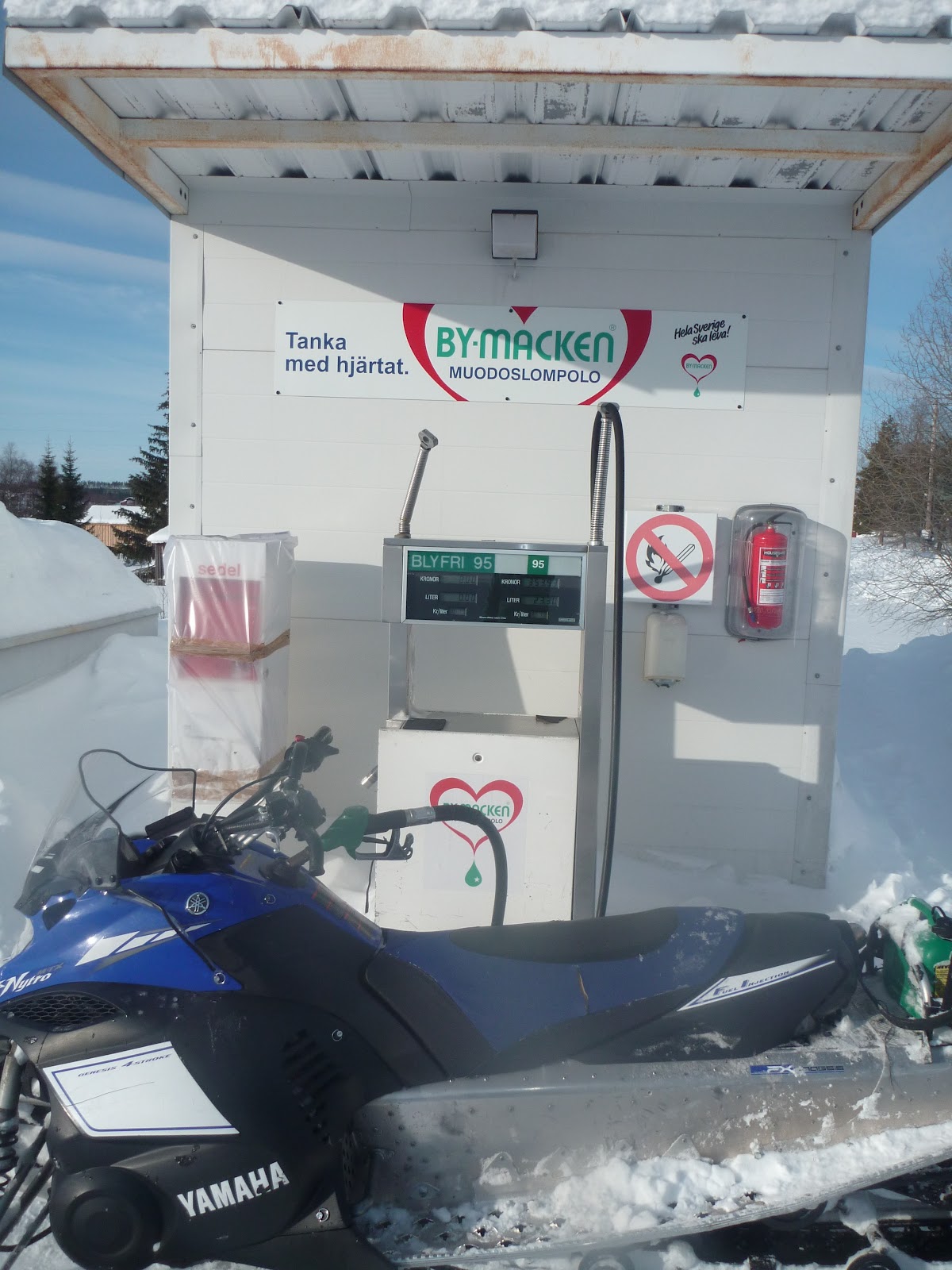 KXHD/SNOROLLER: 2-4 Mars Muodoslompolo