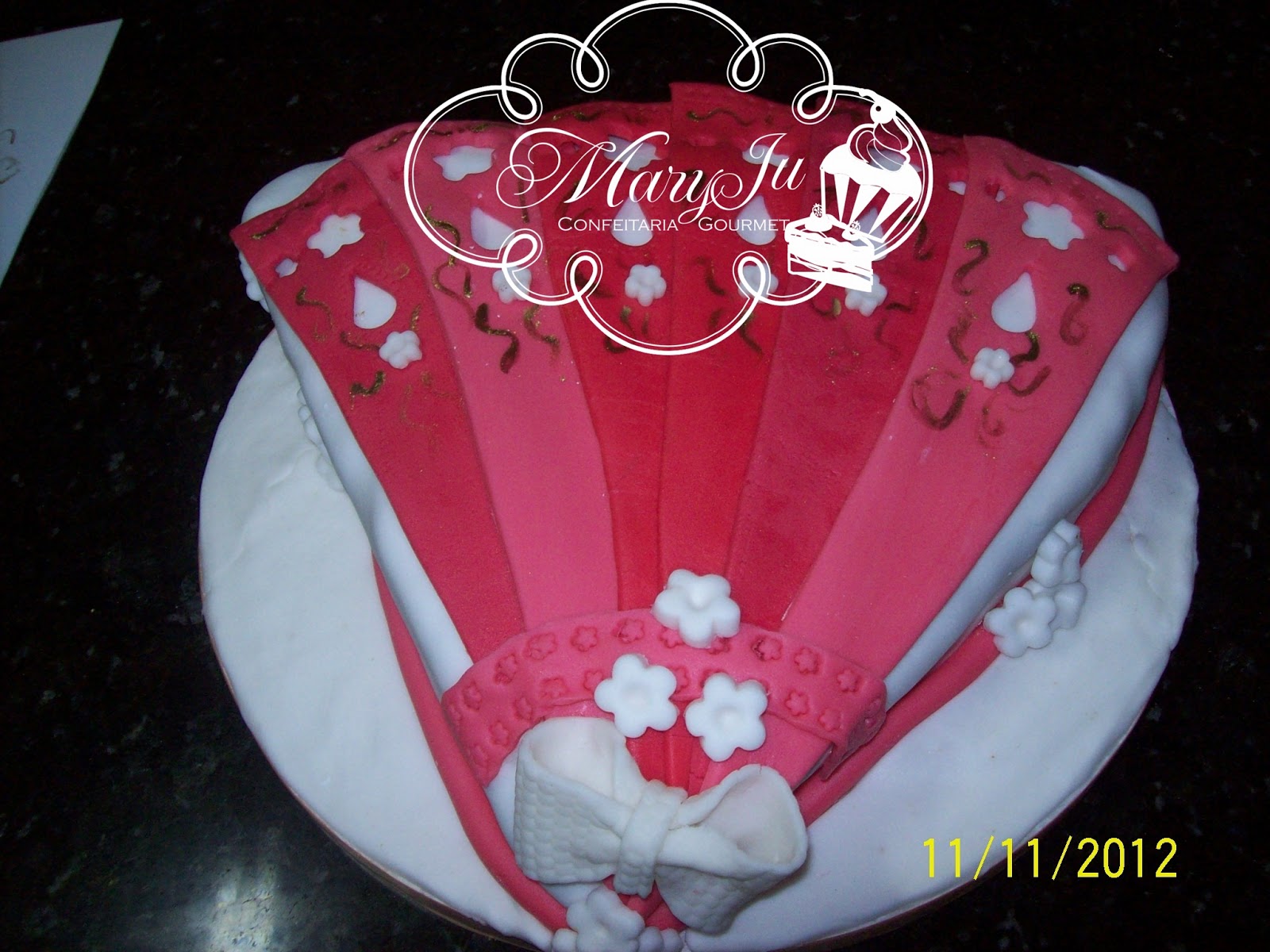 MaryJu Confeitaria: Bolo Leque...
