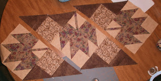 Wayward Girls' Crafts: Fall table runner made with 4 fat quarters