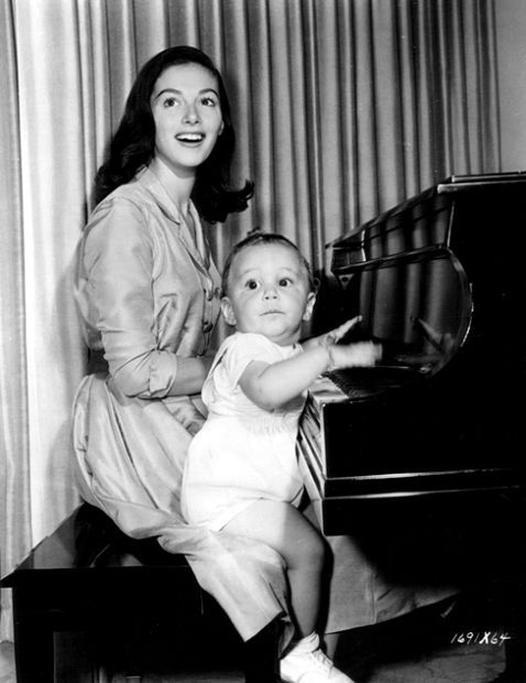 JAMES DEAN: ROMANCE CON PIERANGELI