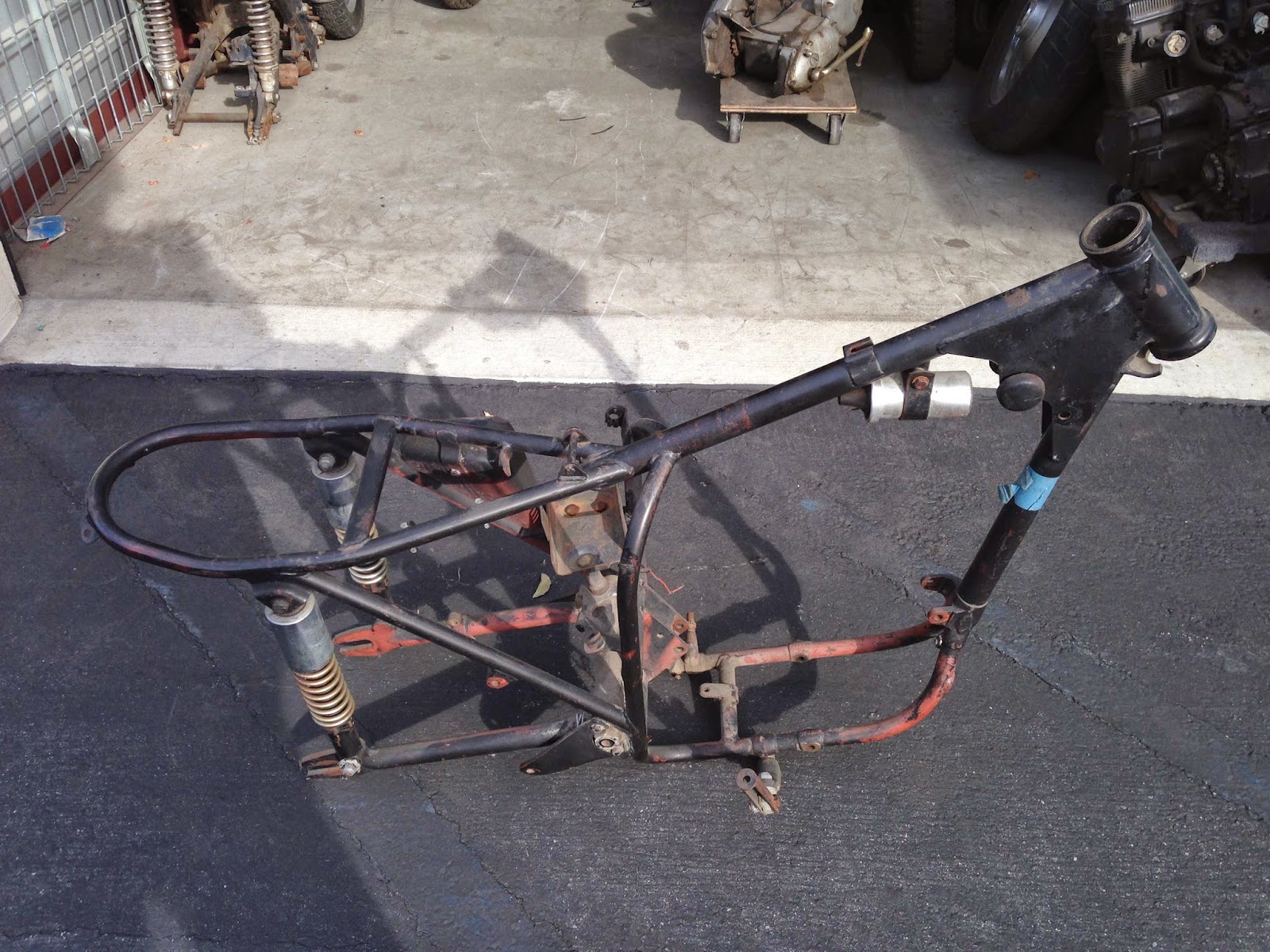MigBaron Swapmeet projects: Triumph tiger cub frame $150
