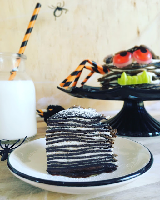 Creepy Crepe Cake - Delirios de Cocina