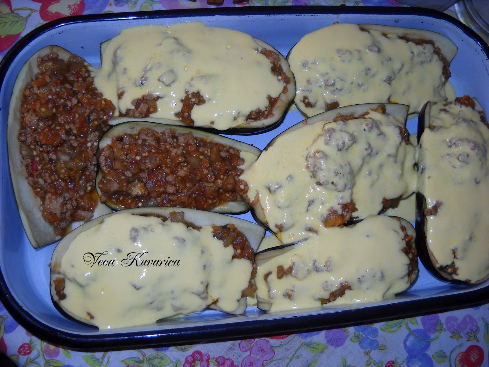 Punjeni plavi patlidžan.