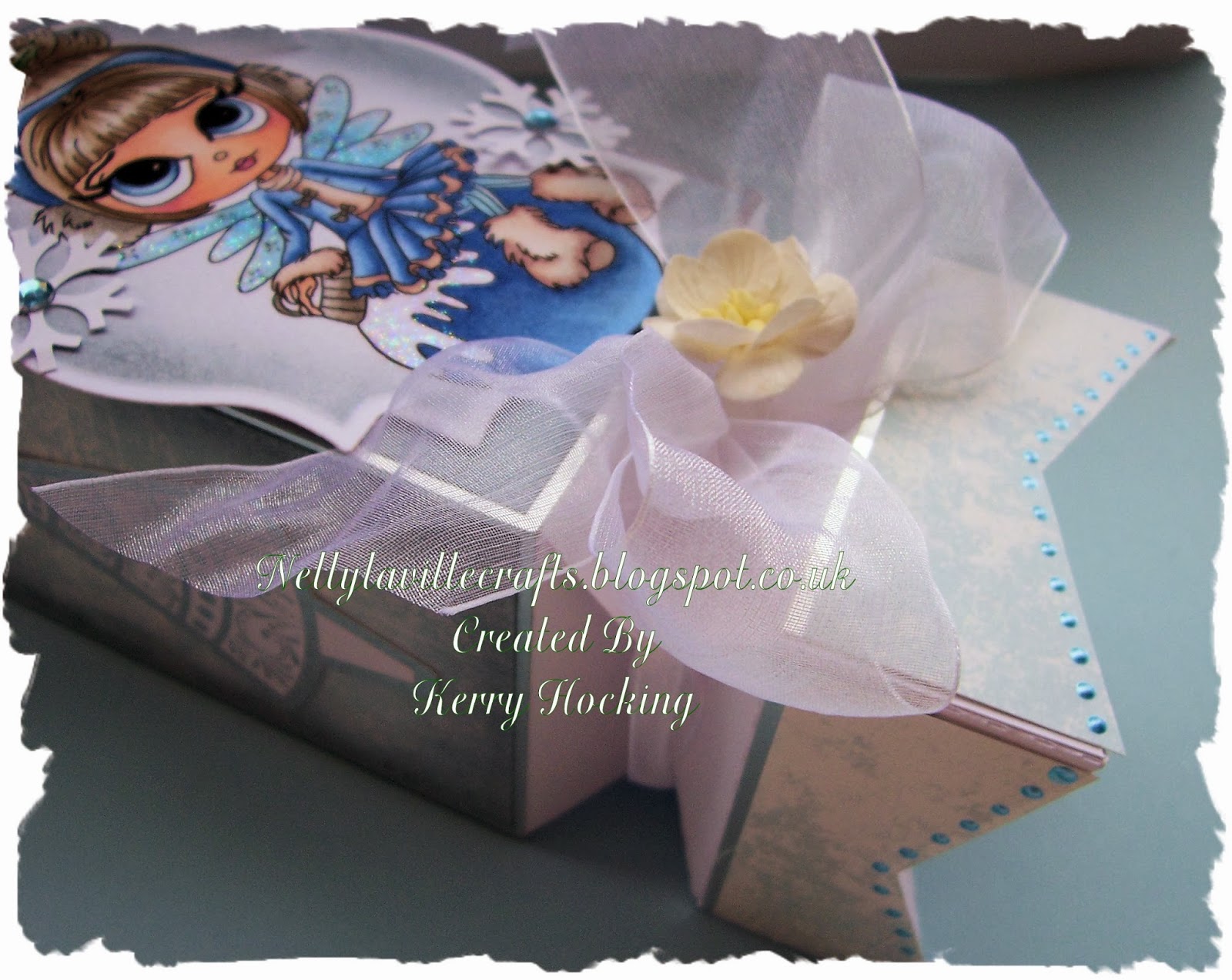 Nellylaville Crafts: Christmas Cracker Gift Box