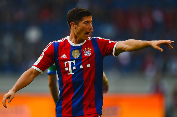 Lewandowski estreia com gol, mas Bayern só empata amistoso contra o ...