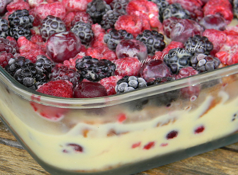 La soupe à la citrouille: Bread and butter aux fruits rouges