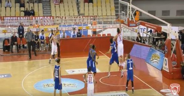 ΟΛΥΜΠΙΑΚΟΣ: ΤΟ ΚΑΡΦΩΜΑ ΤΟΥ ΠΑΠΑΠΕΤΡΟΥ ΜΕ ΚΑΒΑΛΑ! *ΒΙΝΤΕΟ*