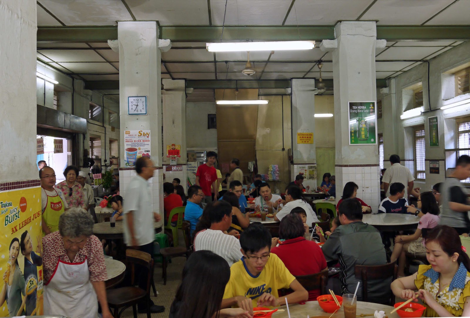 Ipoh 2012 - Kong Heng and Thean Chun Cafe