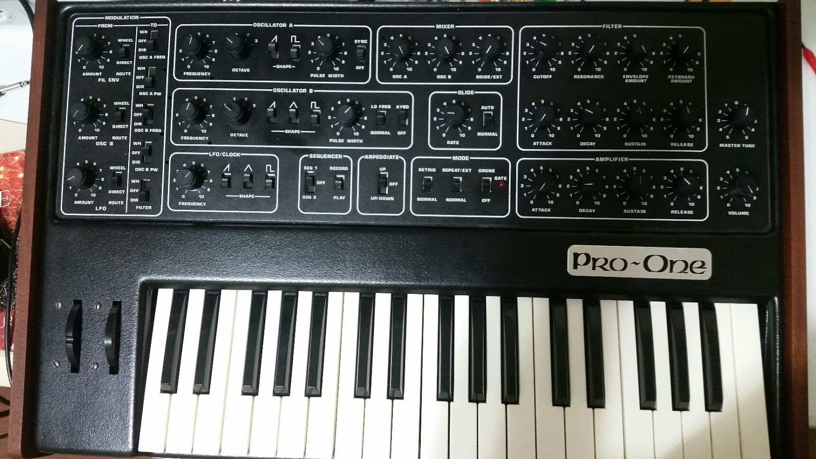 MATRIXSYNTH: Sequential Circuits Pro One / J-Wire SN 7629