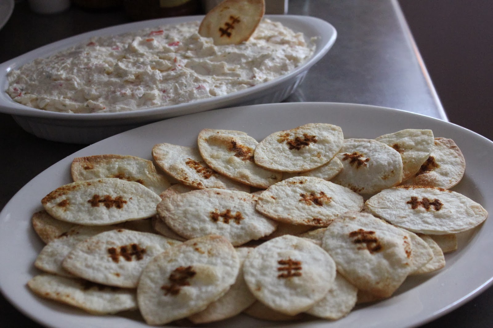 Punkie Pie's Place ...: Super Bowl Hot Crab Dip with Football Chips
