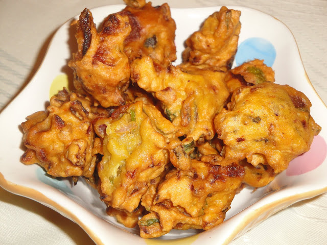 Food and Taste: Onion Pakoda