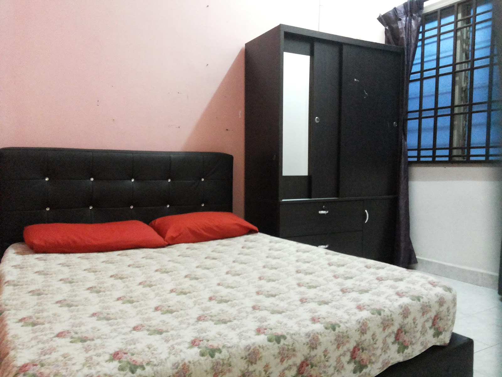 HoMeStAy AiSyAh : Gambar Bilik