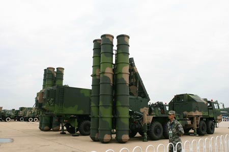 HQ-9 air defense missiles in Hetian airfield in the south of the ...