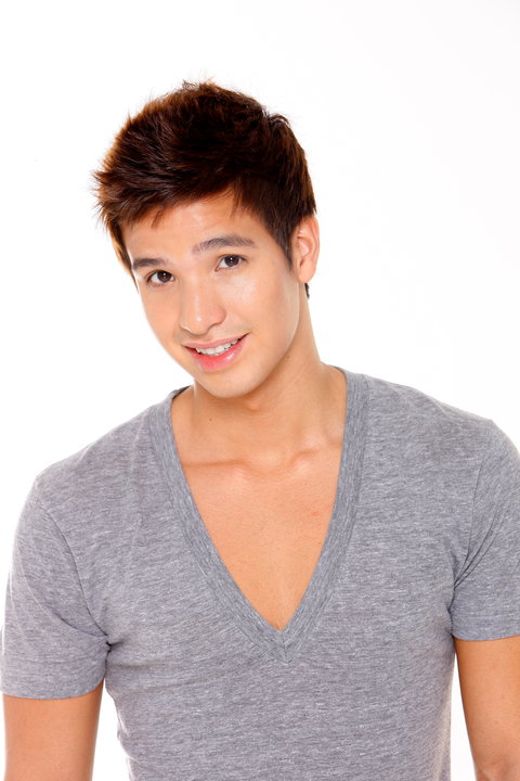 Elmer Loves Oreo: Markki Stroem in "Luv Crazy"