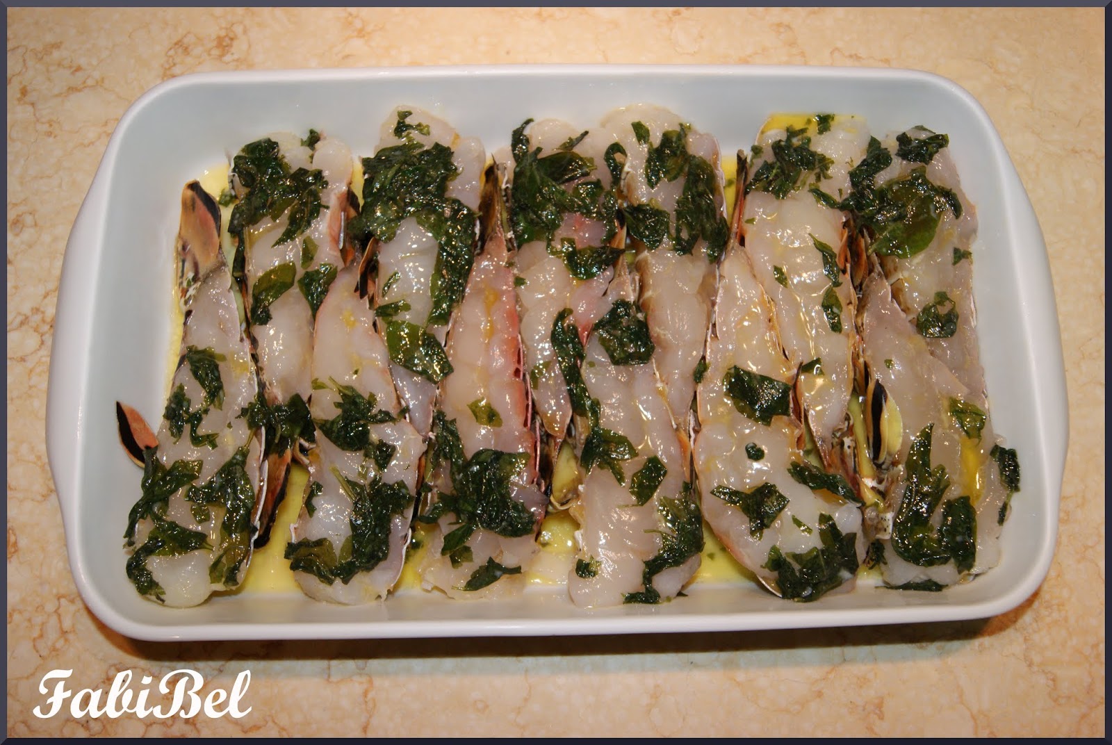 Pipounet et Poupinette: Queues de langoustes au beurre de basilic.