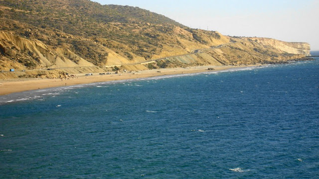 LA PLAGE D'AGHROUD. MAROC.