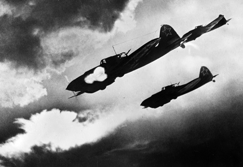 ILYUSHIN IL-2 STURMOVIK, ATAQUE EN KURSK - WW2 en Imágenes - Blog Segunda Guerra Mundial