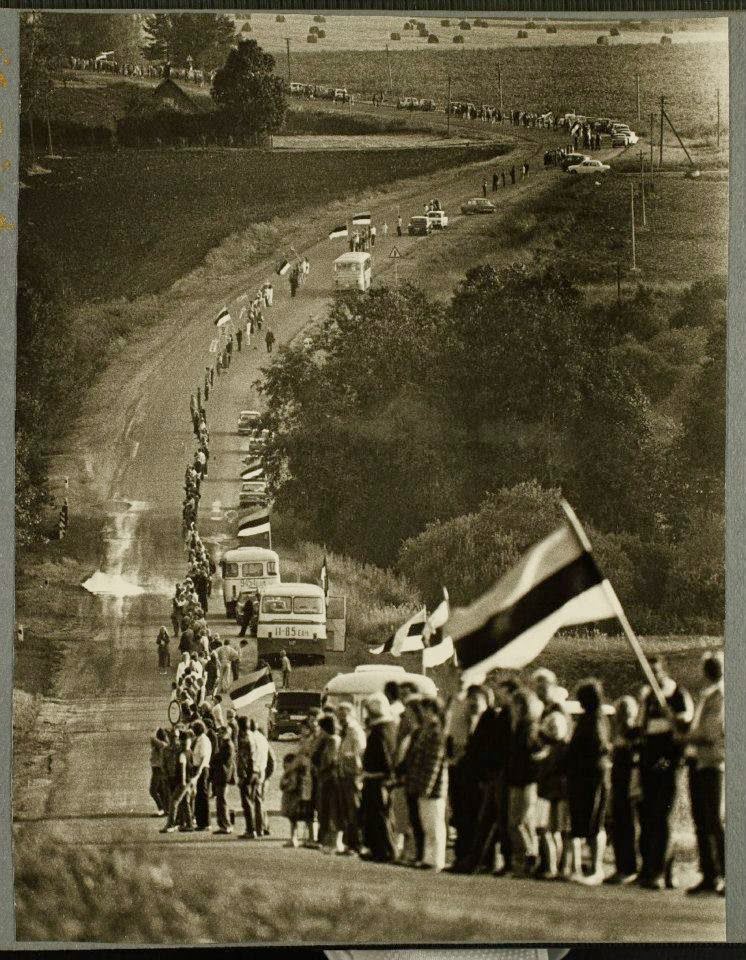 Estonia - Paradise of the North: 25th Anniversary of the Baltic Way