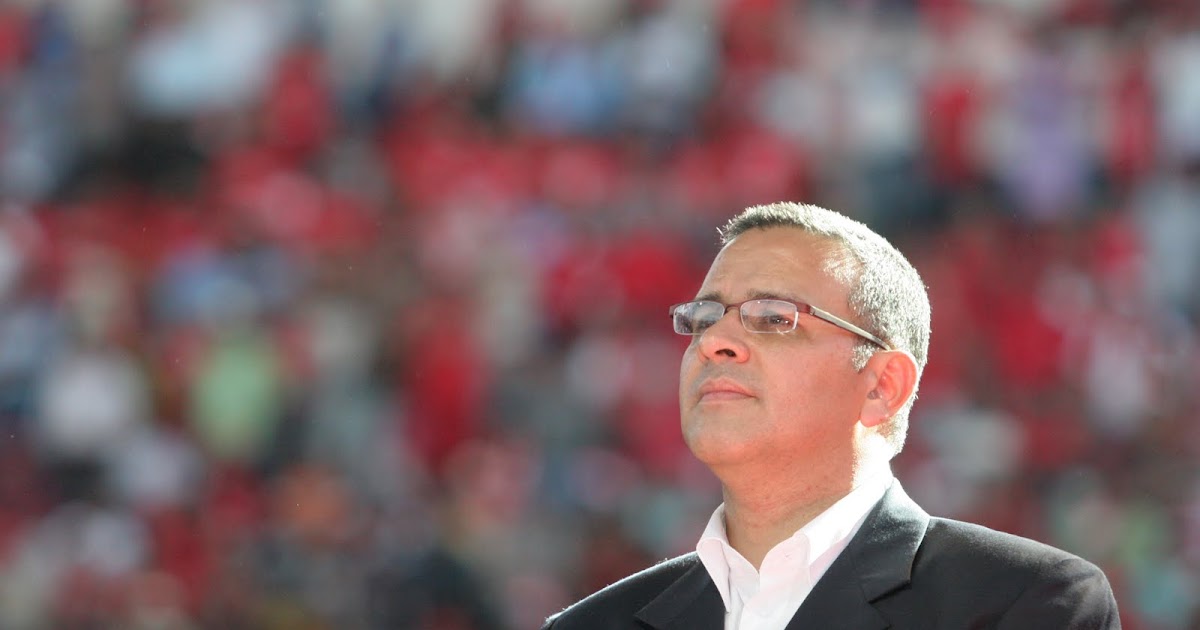 Presidente Funes consigue un 83% de aprobación ciudadana - Salvadoreños ...