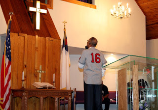 Bill Greason spreads the word about Negro League baseball, World War II ...