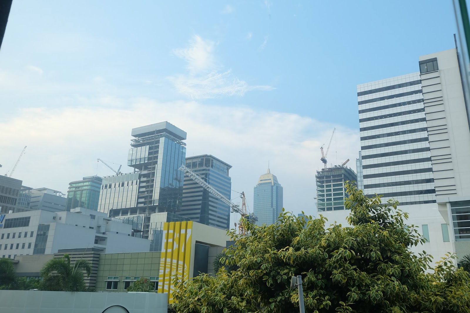 Life Saver: Manila📍Snapshot in BGC