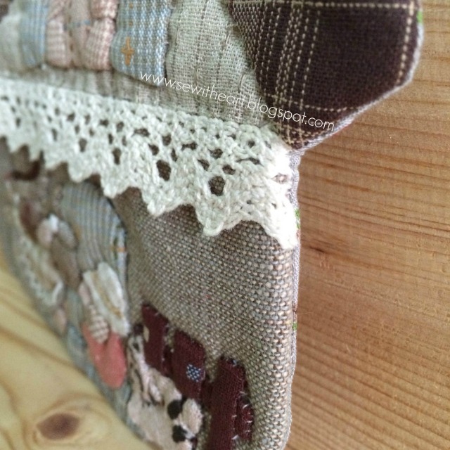 sew with heart: house pouch