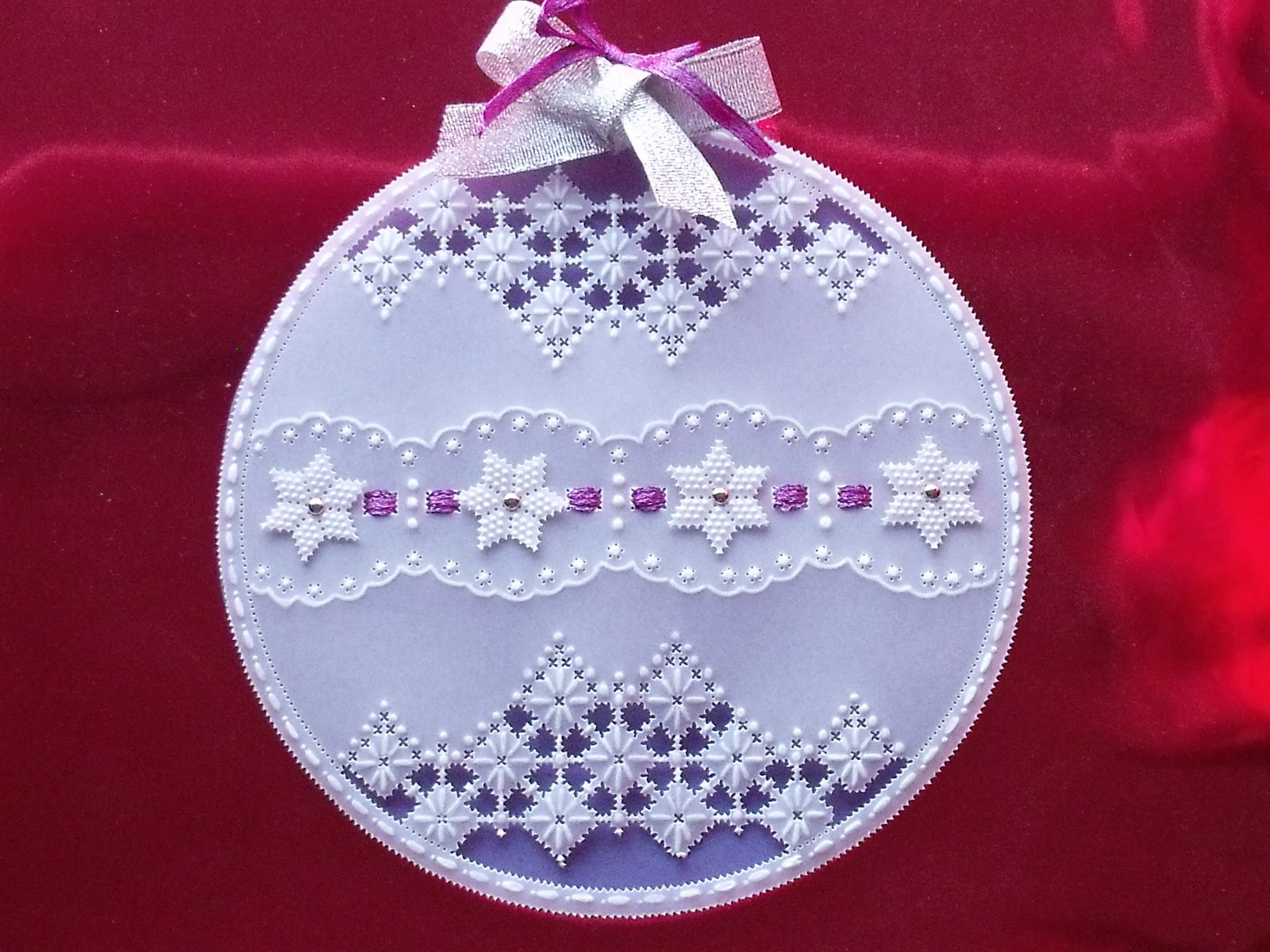 Perfect Parchment Craft Blog: Pergamano Christmas Special Pattern Book