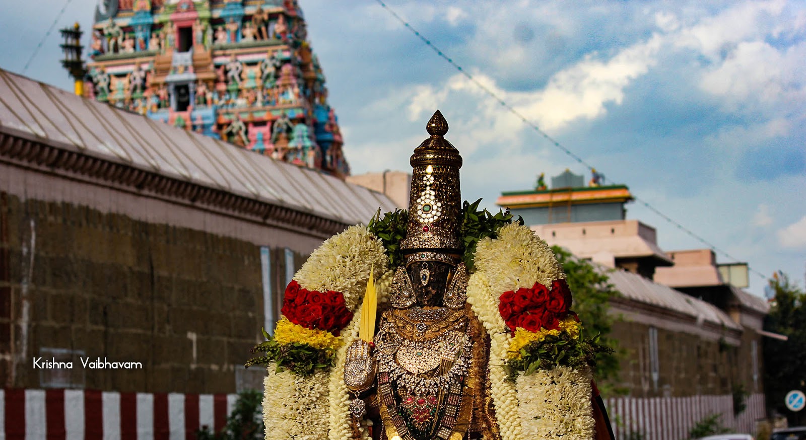 Krishna Vaibhavam: Sri Parthasarathy Perumal - Kodai utsavam - Day 01 ...