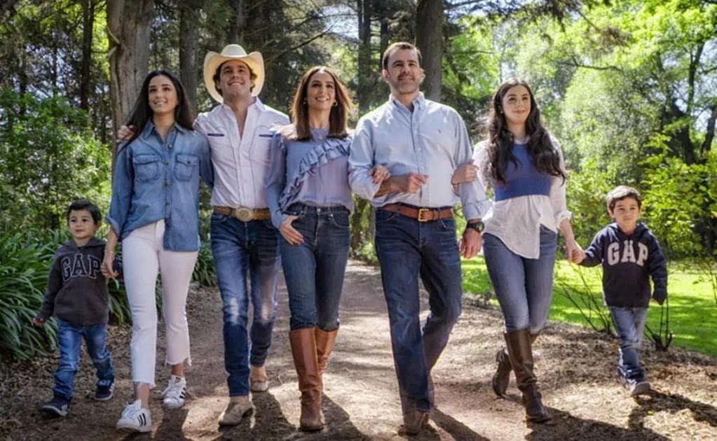 Así celebraron los 50 años de Eduardo Capetillo | Revista Be!