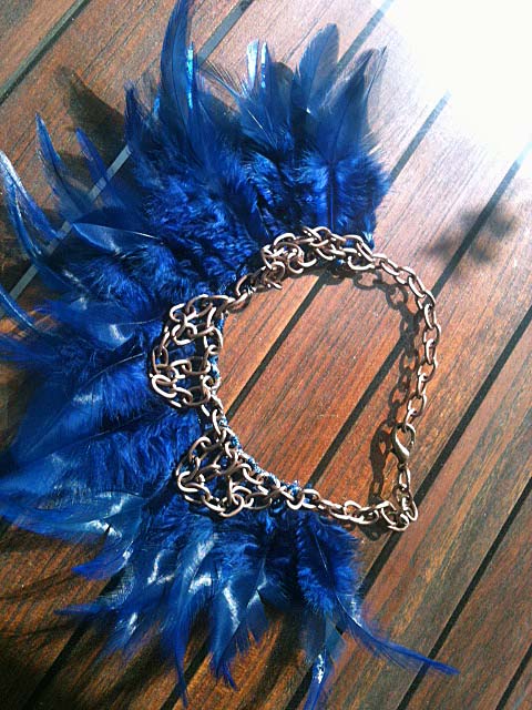:: marivi ::: Collares de plumas