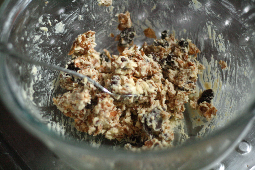 Polkadot Lane: Budget Friendly Baking - Weeties & Choc Chip Cookies