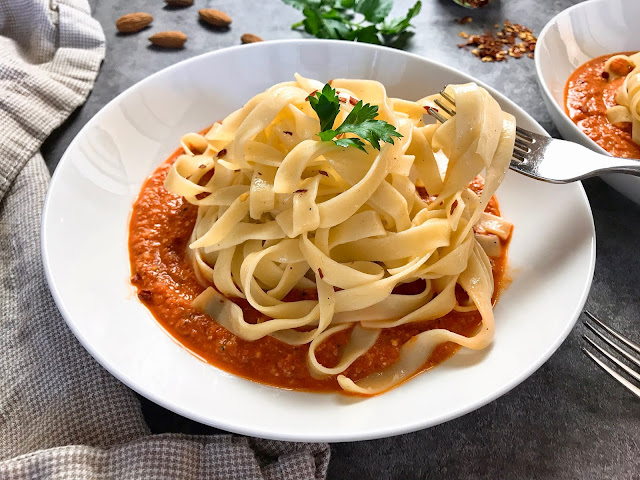 Pasta with Easy Romesco Sauce