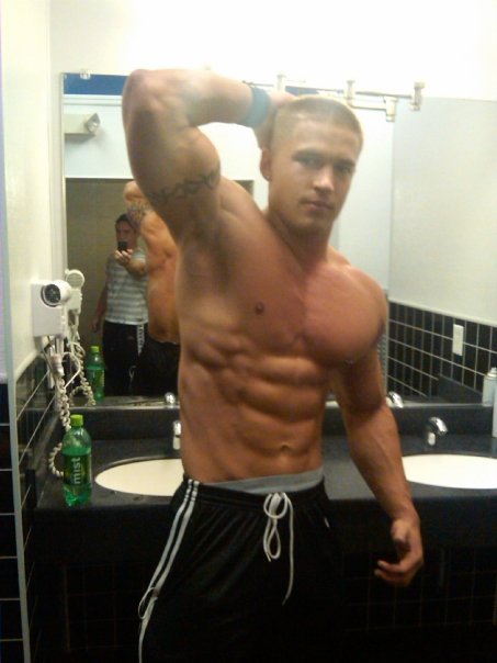 Eyecons: MODEL MONDAY: STEVE KUCHINSKY