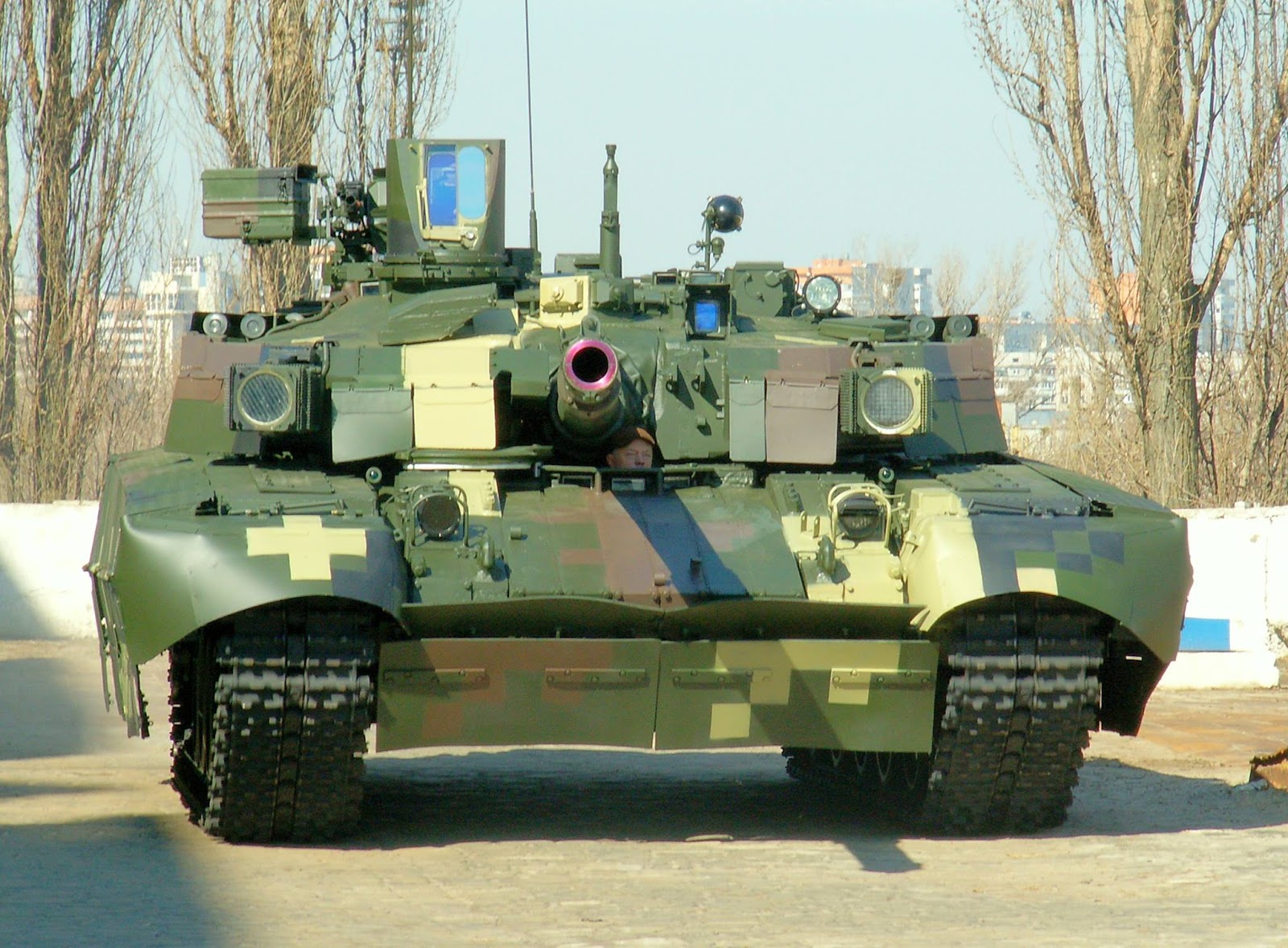 THAIDEFENSE-NEWS: BM OPLOT-T in Malyshev Plant