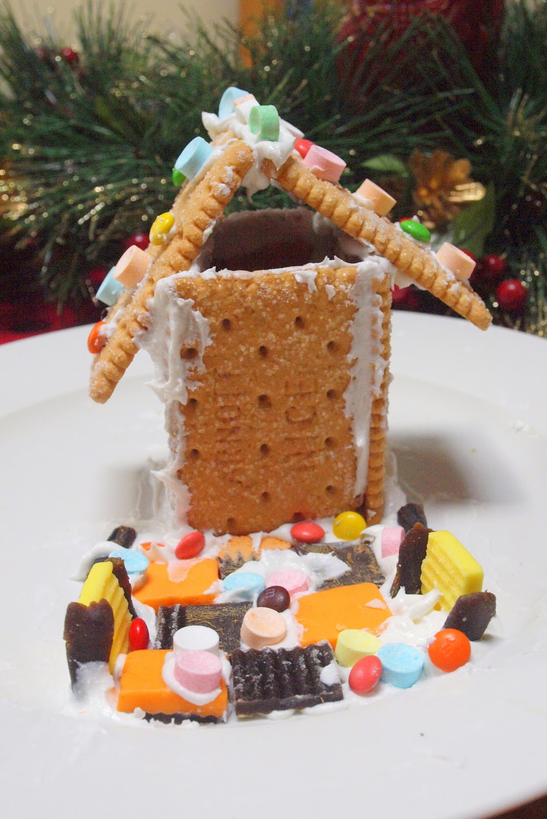 Mini Gingerbread (Biscuit) Houses